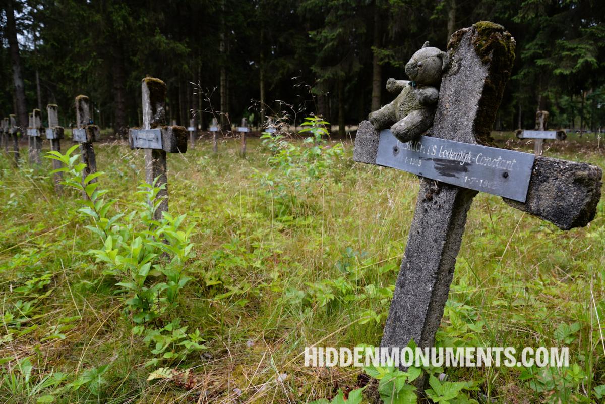 Psychiatric Hospital Cemetery | Hidden Monuments